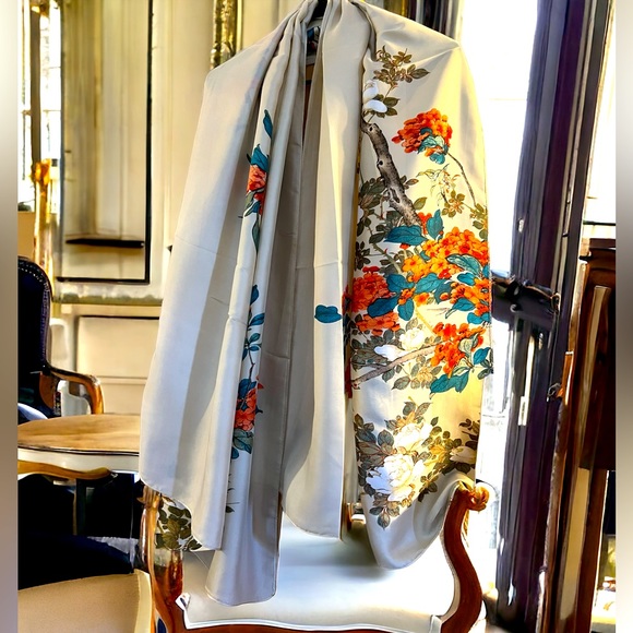 Accessories | Stunning 10 Percent Silk Feeling Scarf With Tags | Poshmark